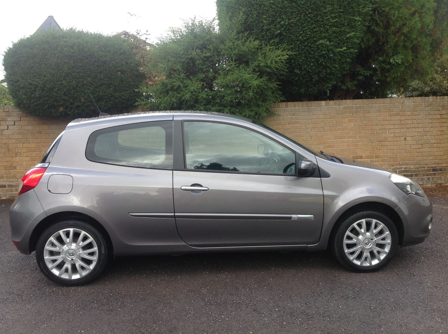 Cedar Motors Ltd used cars in Leicestershire